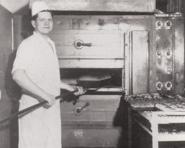 About Us - Manderfield's Home Bakery
